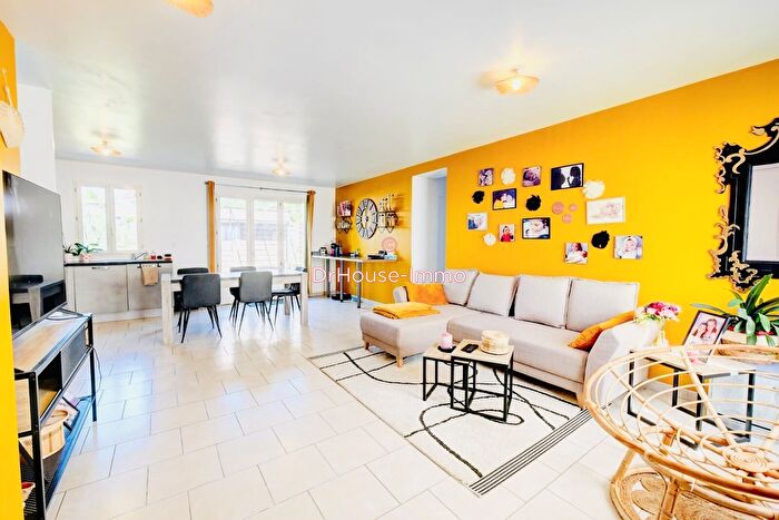 Maison à vendre - Ferrières-en-Gâtinais - 7 pièces - 5 chambres