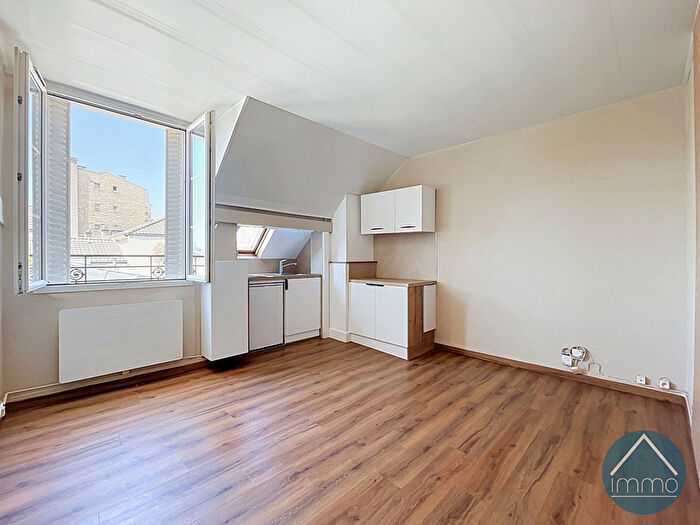 Asnières-sur-Seine, Centre-ville - Appartement 2 pièces à vendre