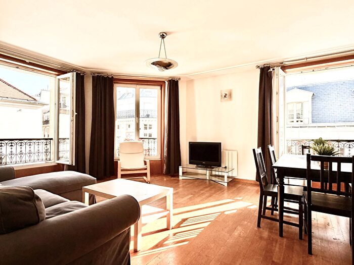 Appartement 4 pièces à Paris 3ème, Sainte-Avoye, à vendre