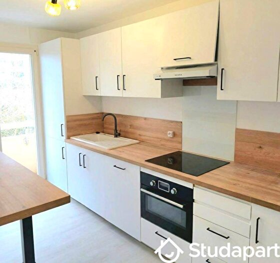 Appartement à louer - La Roseraie, Angers - 1 pièce - 4 chambres