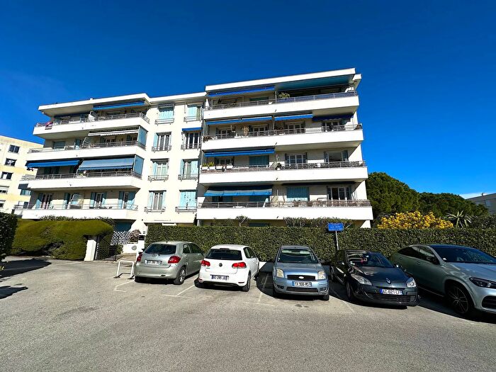 Appartement à vendre - Nice, Caucade - 2 pièces - 1 chambre