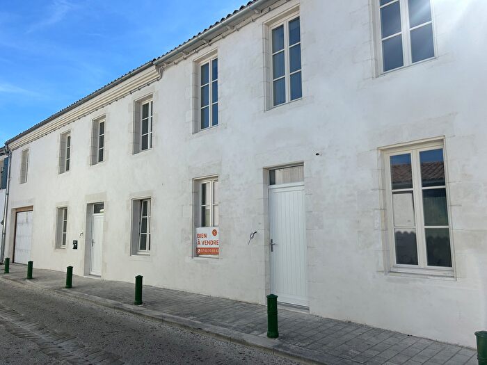 Maison à vendre - La Flotte - 10 pièces