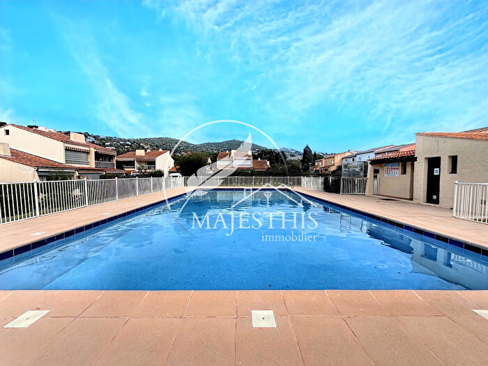 Appartement à vendre - Bormes-les-Mimosas, Fontêtes, Bastide Neuve, Patelin - 2 pièces - 1 chambre