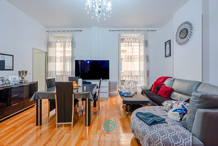 Appartement à vendre - Marseille e , Grands Carmes - 3 pièces - 2 chambres