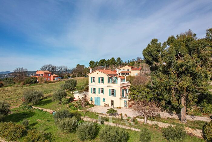 Maison à vendre - Le Castellet - 6 pièces - 4 chambres