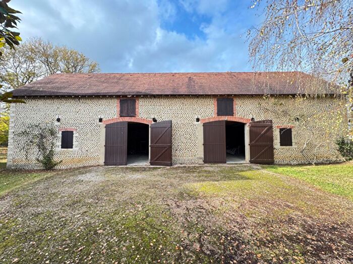 Maison à vendre - Lasclaveries - 11 pièces - 9 chambres