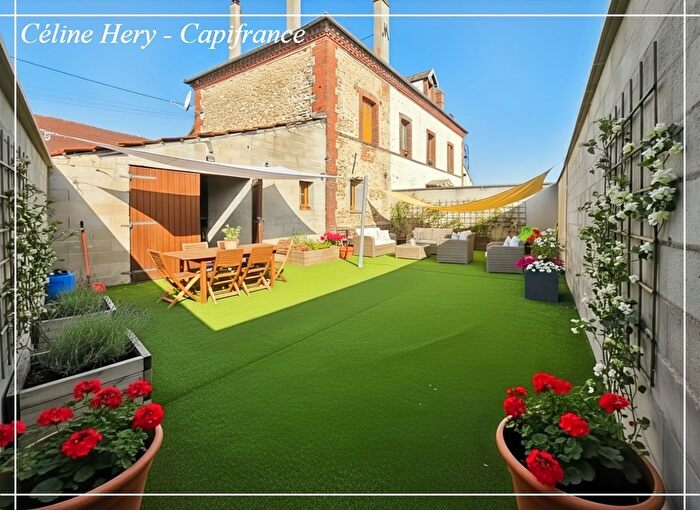 Maison 5 pièces à vendre à Hanches
