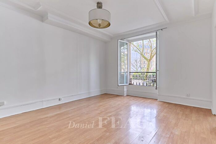 Paris 17ème, Ternes, Maillot : Appartement 3 pièces à vendre