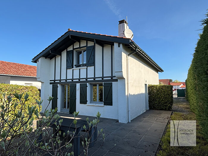 Maison à vendre - Urrugne - 6 pièces - 4 chambres