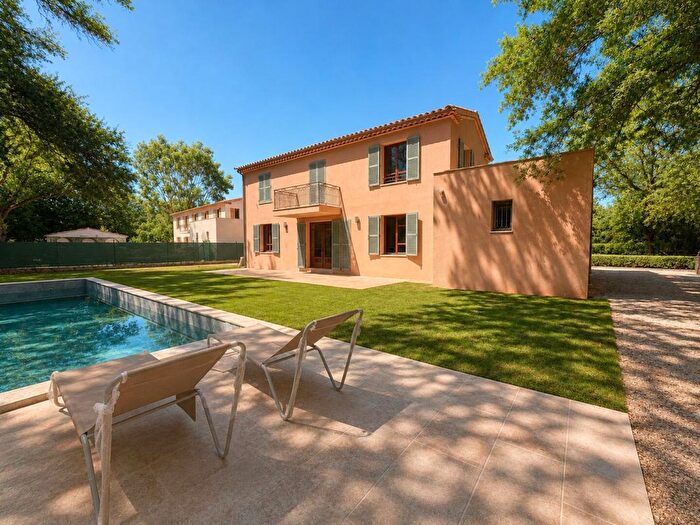 Maison 5 pièces à Grimaud, à vendre