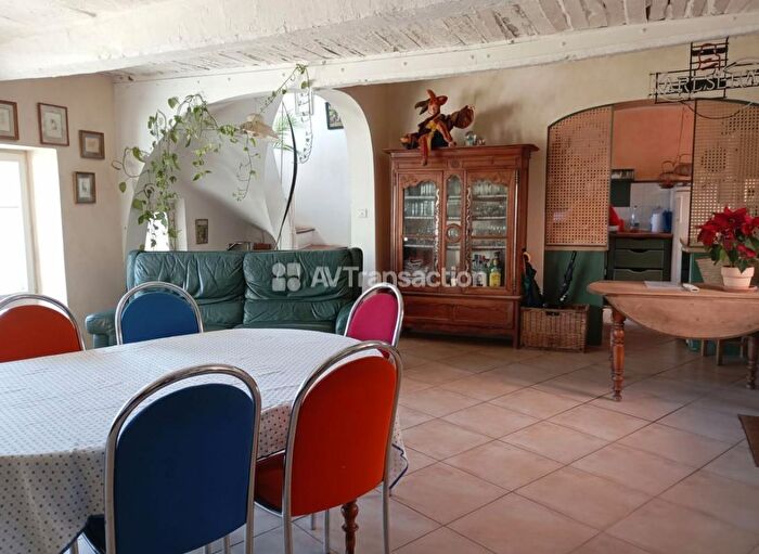 Maison 5 pièces à vendre à Callas