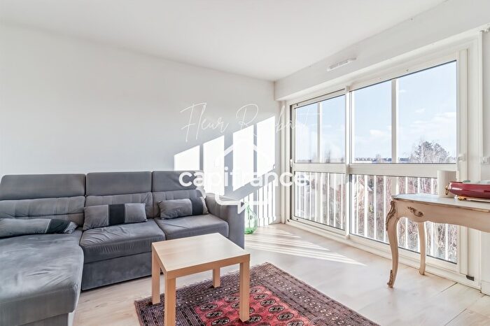 Appartement 3 pièces à vendre à Bois-d'Arcy, La Croix Blanche
