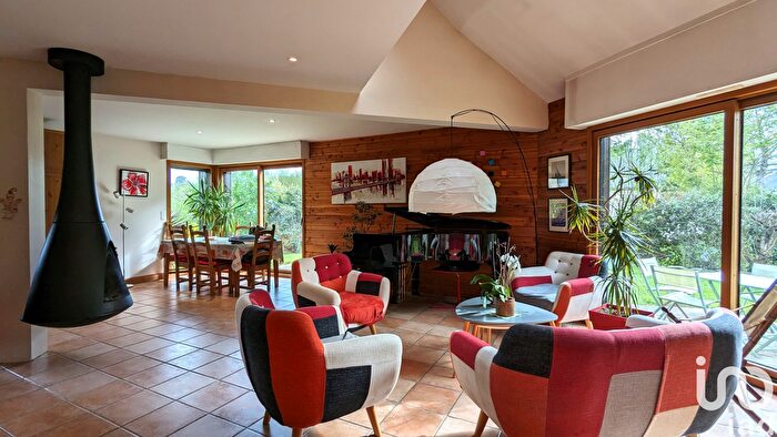 Maisons à vendre et appartements à louer - 1