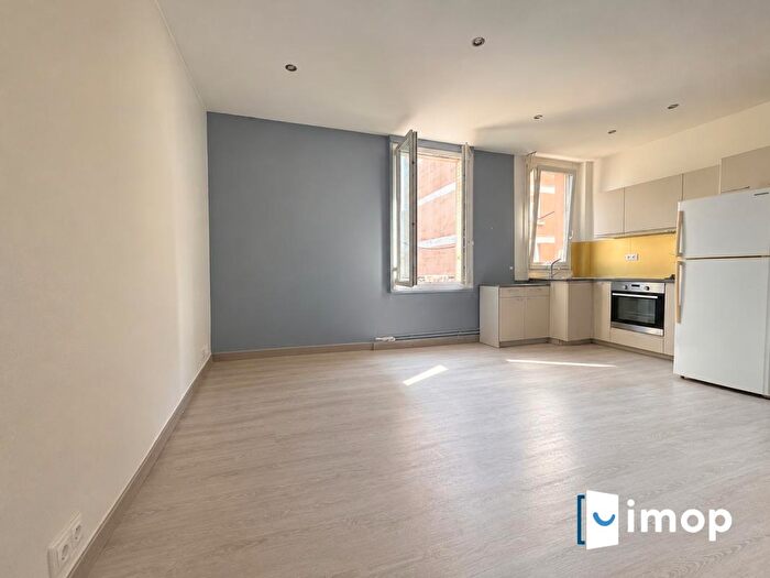 Villiers-sur-Marne, Centre-ville : Appartement 2 pièces à vendre