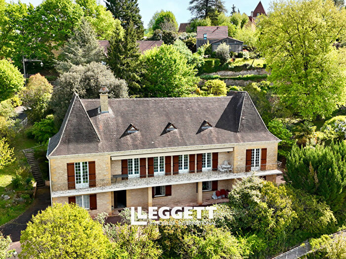 Sarlat-la-Canéda : Maison 11 pièces à vendre