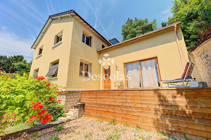 Maison 9 pièces à vendre à Saint-Germain-en-Laye, Pontel, Schnapper, Sous-préfecture