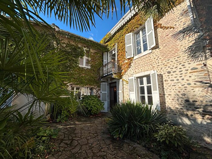 Maison 6 pièces à vendre à Jurançon