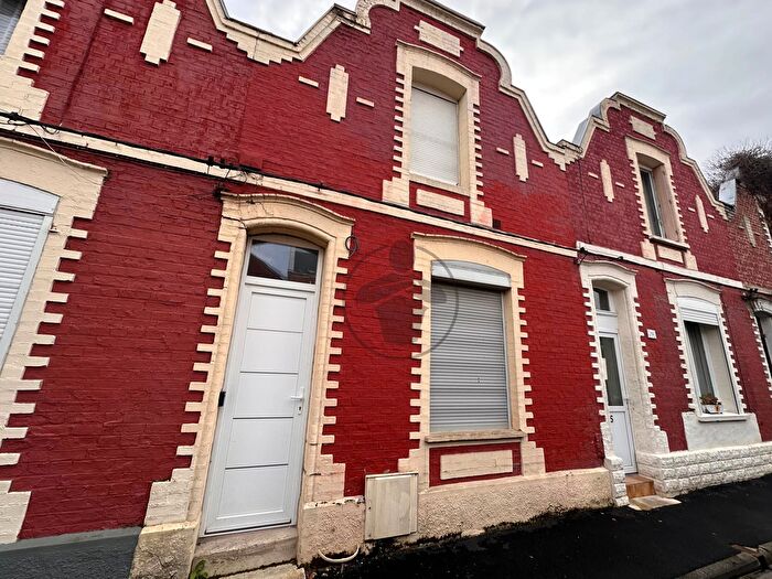 Maison à louer - Saint-Quentin, Saint-Jean - 4 pièces - 2 chambres