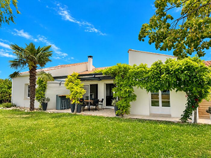 Maison 6 pièces à vendre à Cozes