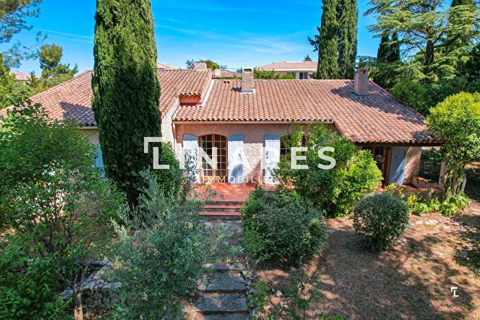 Maison 5 pièces à Aix-en-Provence, Puyricard, Célony, à vendre