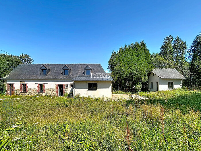 Remilly-sur-Lozon : Maison 5 pièces à vendre
