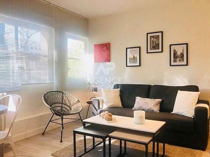 Appartement à louer - Porte Dauphine, Paris ème arrondissement - 1 pièce