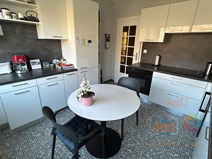 Riedisheim, Centre-ville : Appartement 4 pièces à vendre