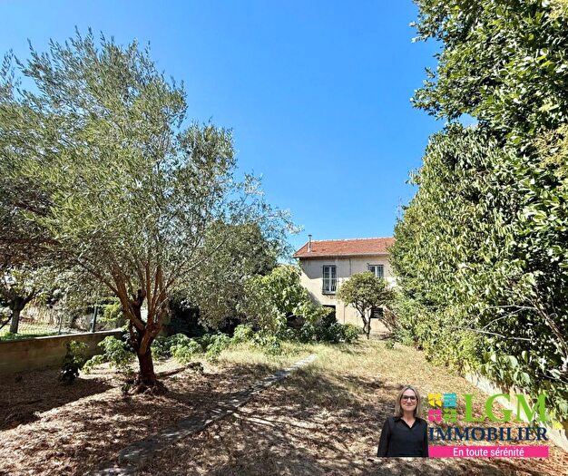 Nîmes, Les Amoureux : Maison 3 pièces à vendre