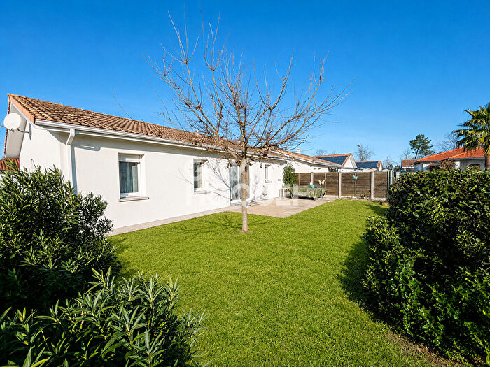 Maison 4 pièces à Parentis-en-Born, à louer