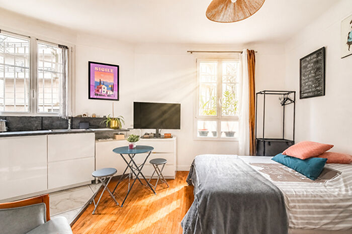Paris 11ème, Belleville, Saint-Maur : Appartement 1 pièce à vendre