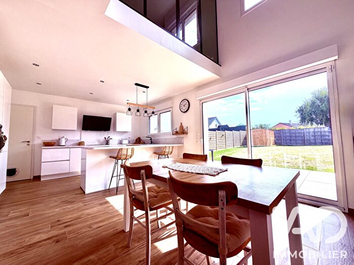 Maison 6 pièces à Villers-la-Chèvre, à vendre