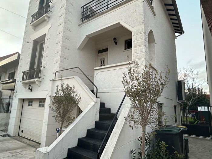 Maison à vendre - Pontault-Combault - 5 pièces - 3 chambres