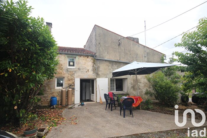 Maison à vendre - Plassay - 5 pièces - 3 chambres