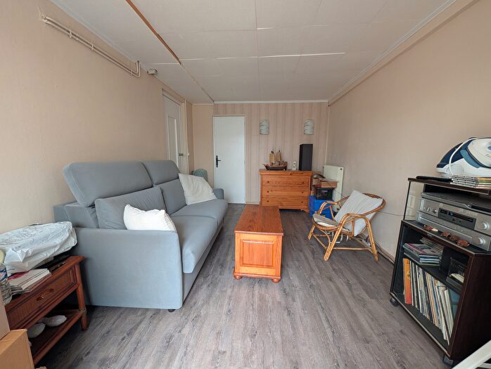 Maison à vendre - Villepreux - 5 pièces - 4 chambres