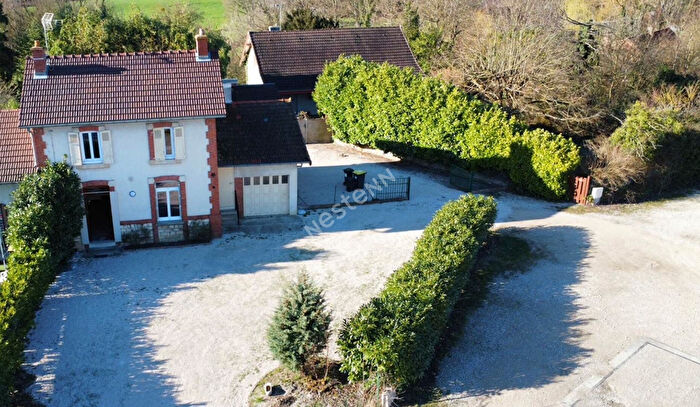 Maison à vendre - Louhans - 5 pièces - 4 chambres