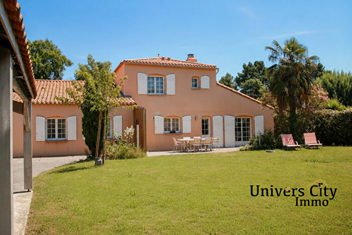 Maison 8 pièces à Bouaye, à vendre