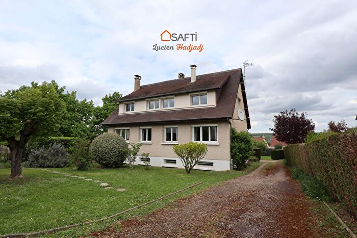 Maison à vendre - Saint-Marcel - 7 pièces - 6 chambres