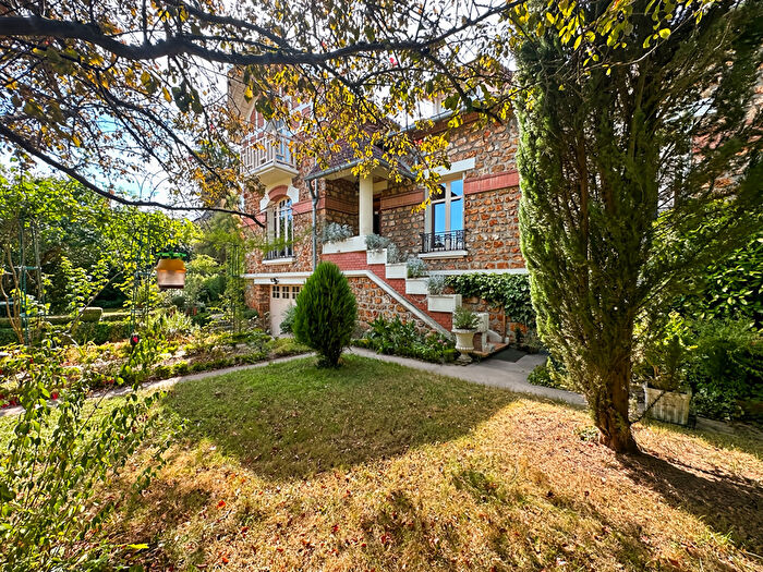 Verrières-le-Buisson, Ferme, Saint-Fiacre : Maison 7 pièces à vendre