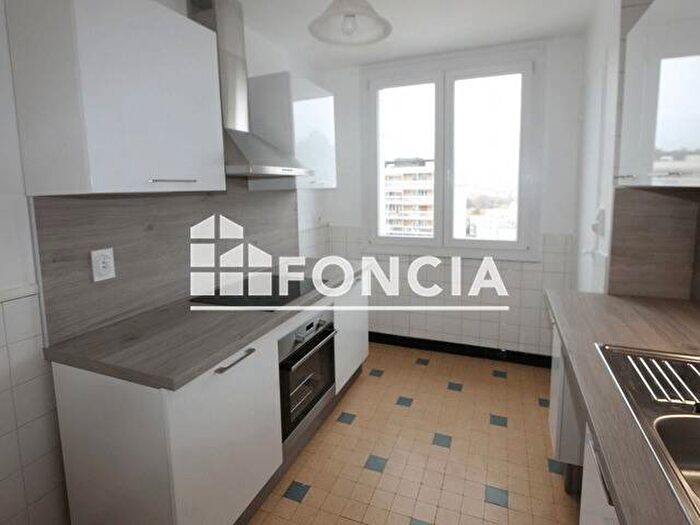 Appartement à louer - Abry, Grenoble - 4 pièces - 3 chambres