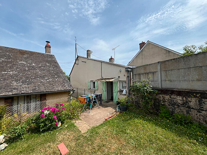 La Chapelle-sur-Aveyron : Maison 3 pièces à vendre