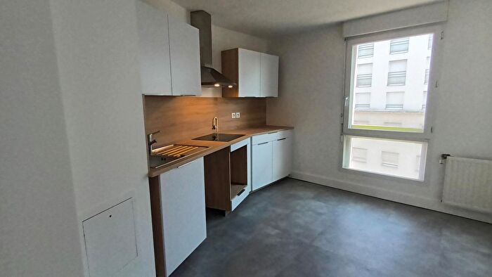 Appartement 5 pièces à louer - Villeurbanne, République, Tolstoi