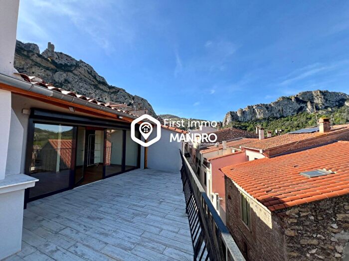 Maison à louer - Tautavel - 2 pièces - 1 chambre
