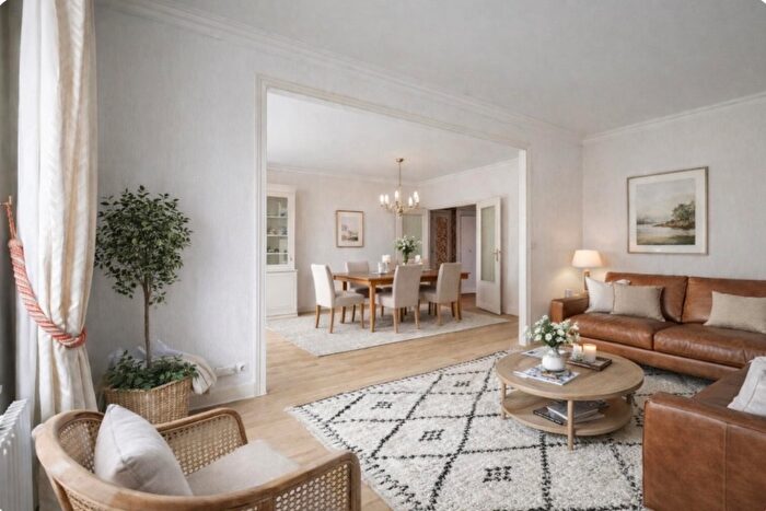 Appartement à vendre - Versailles, Porchefontaine - 4 pièces - 2 chambres