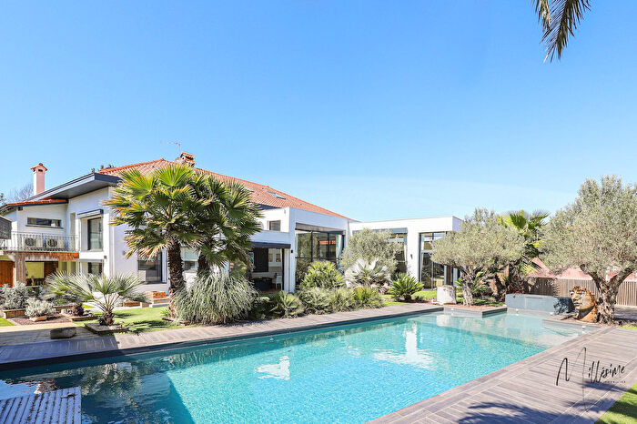 Maison à vendre - Anglet, Centre-ville, Saint-Jean - 10 pièces - 5 chambres