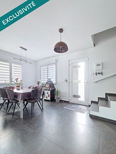 Maison à vendre - Sarralbe - 6 pièces - 4 chambres