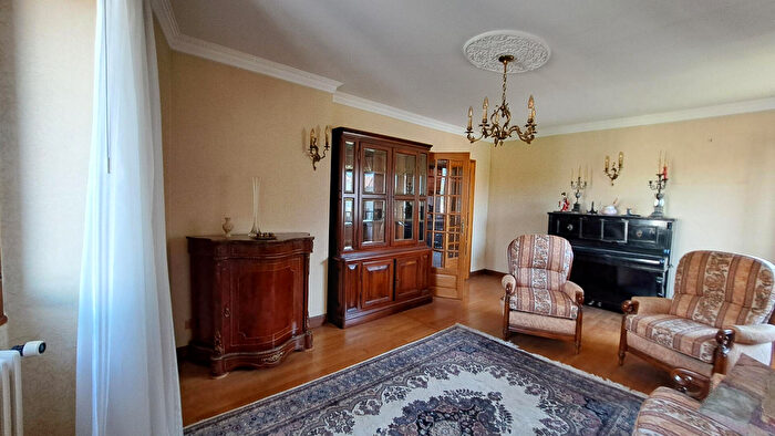 Maison à vendre - Les Échelles - 11 pièces - 5 chambres