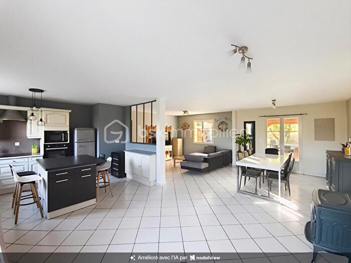 Maison 4 pièces à Bonnencontre, à vendre