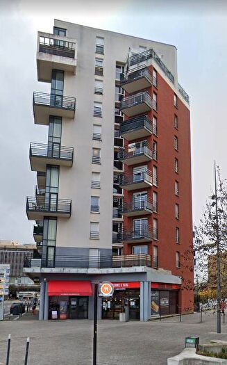 Appartement à louer - Prefecture, Cergy - 5 pièces - 4 chambres