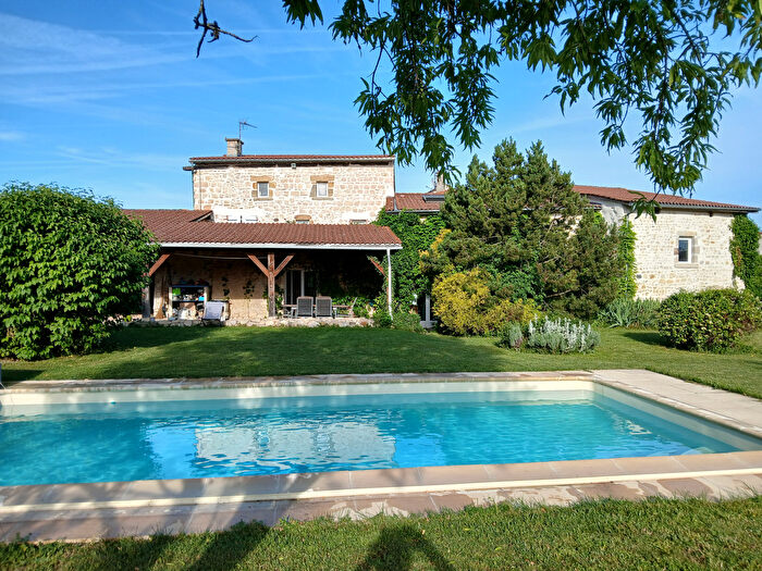 Maison 10 pièces à Espirat, à vendre