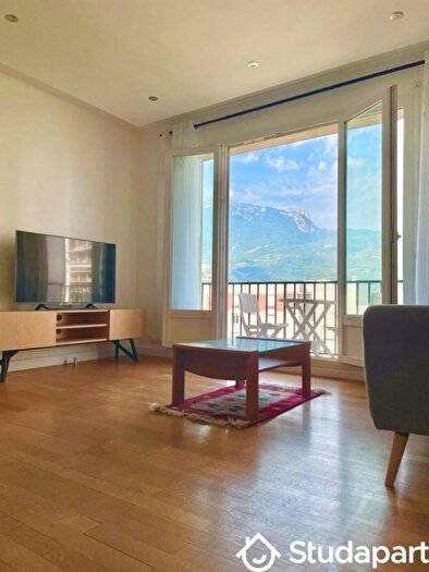 Abry, Grenoble : Appartement 1 pièce à louer